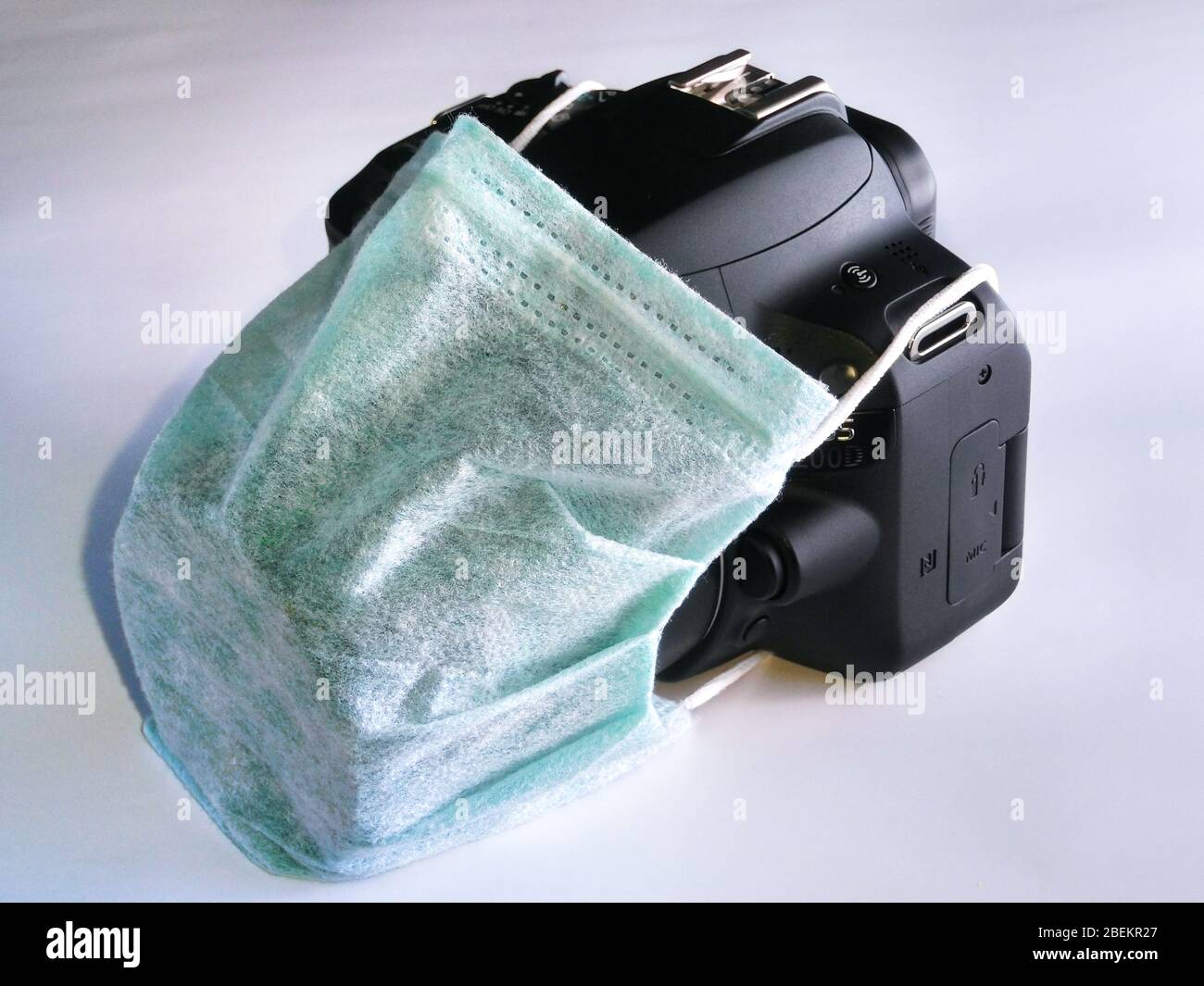 Camera mask hi-res stock photography and images - Alamy
