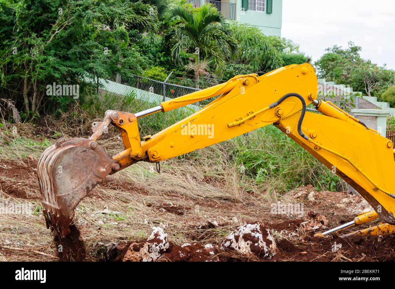 Dig out of dirt hi-res stock photography and images - Alamy