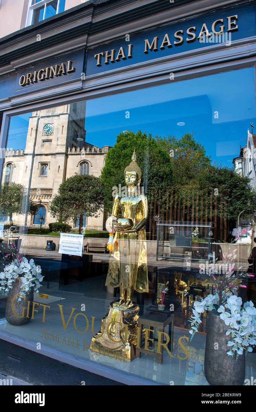 Royal massage hi-res stock photography and images - Alamy