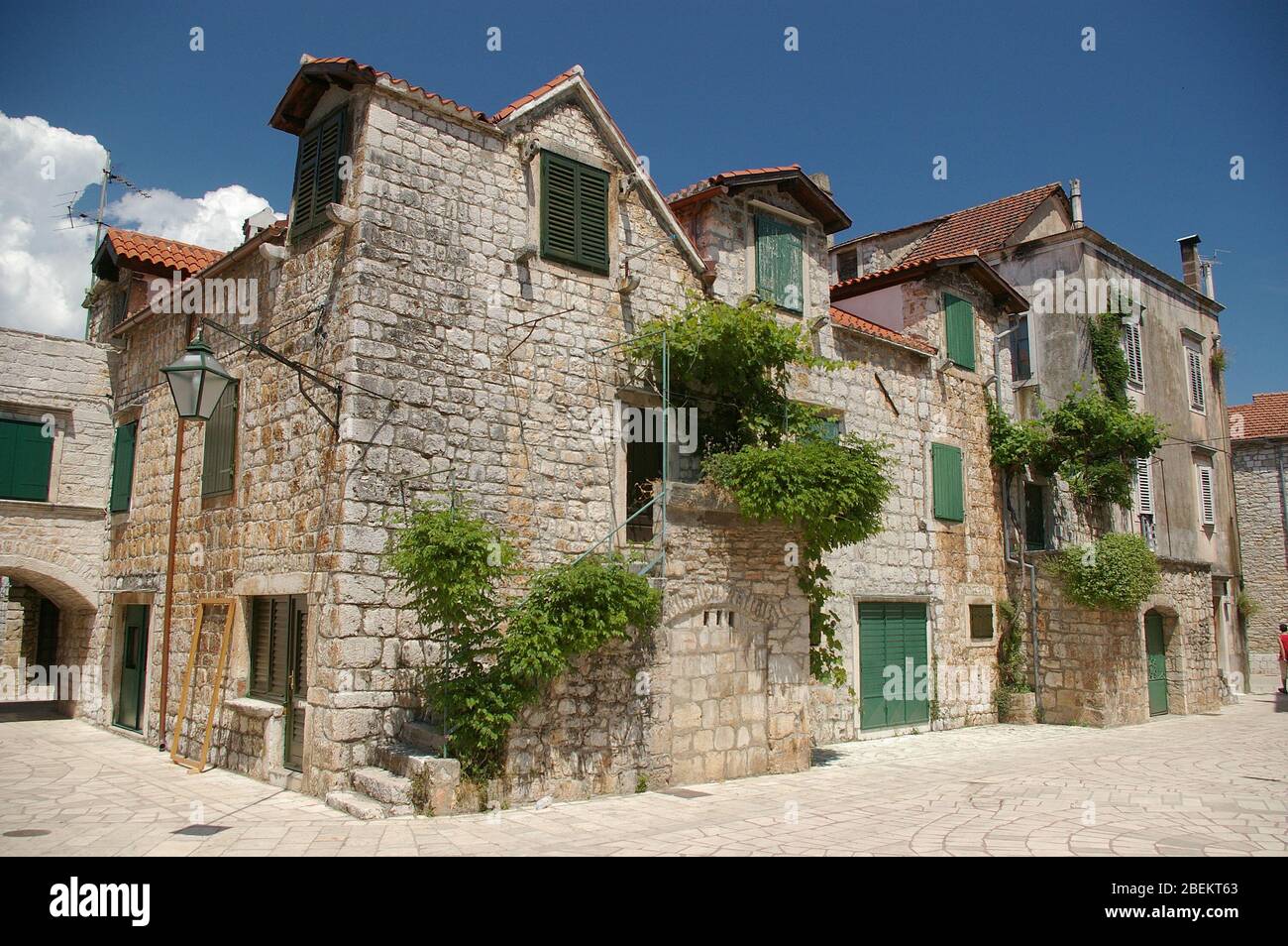 old streets of Stari Grad Croatia Stock Photo - Alamy