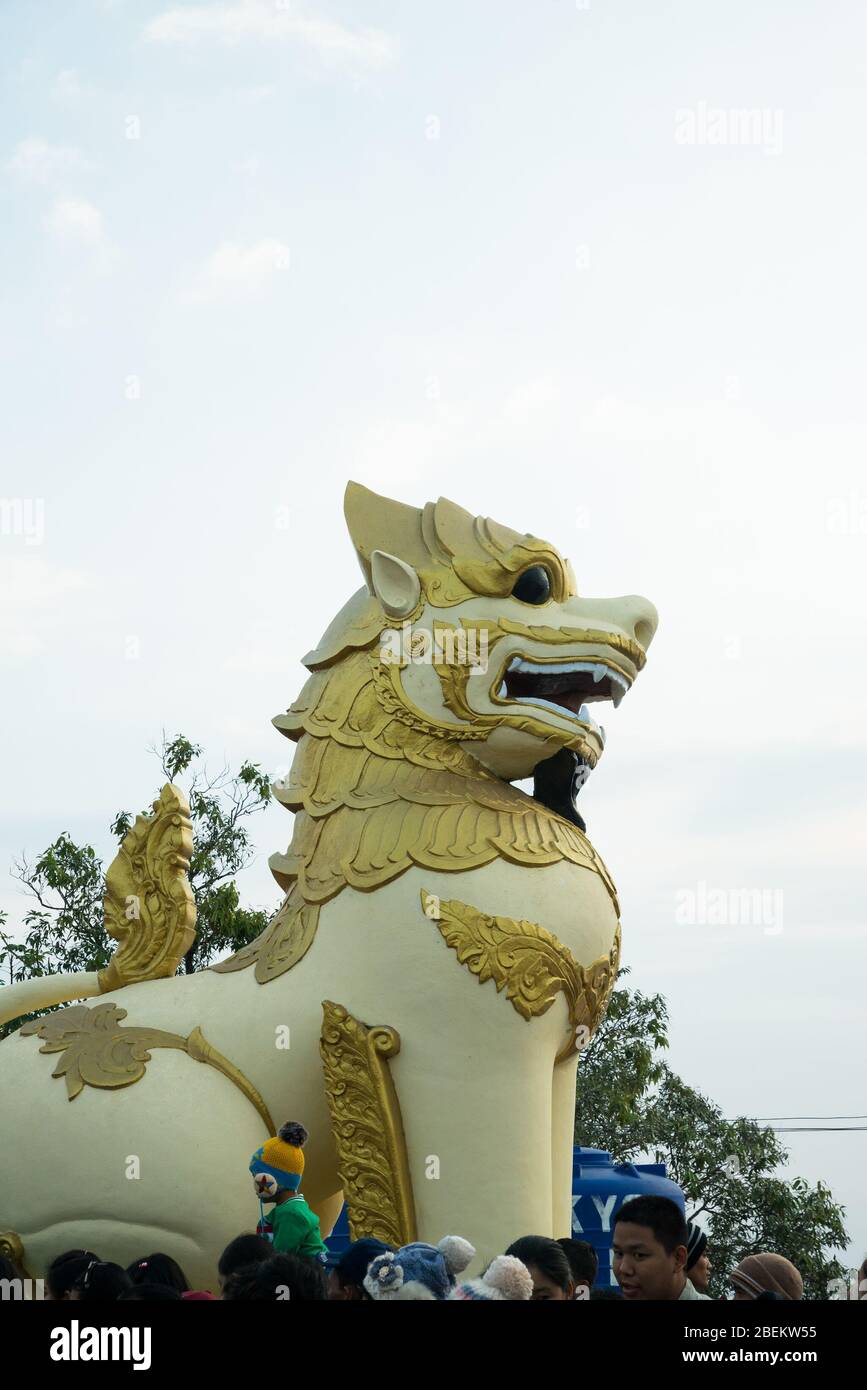 Kyaiktiyo Pagoda (Golden Rock), Mon State, Burma Stock Photo - Alamy