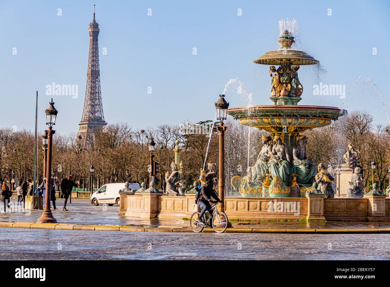 Place de la Concorde, the largest square in Paris, with the Eiffel ...
