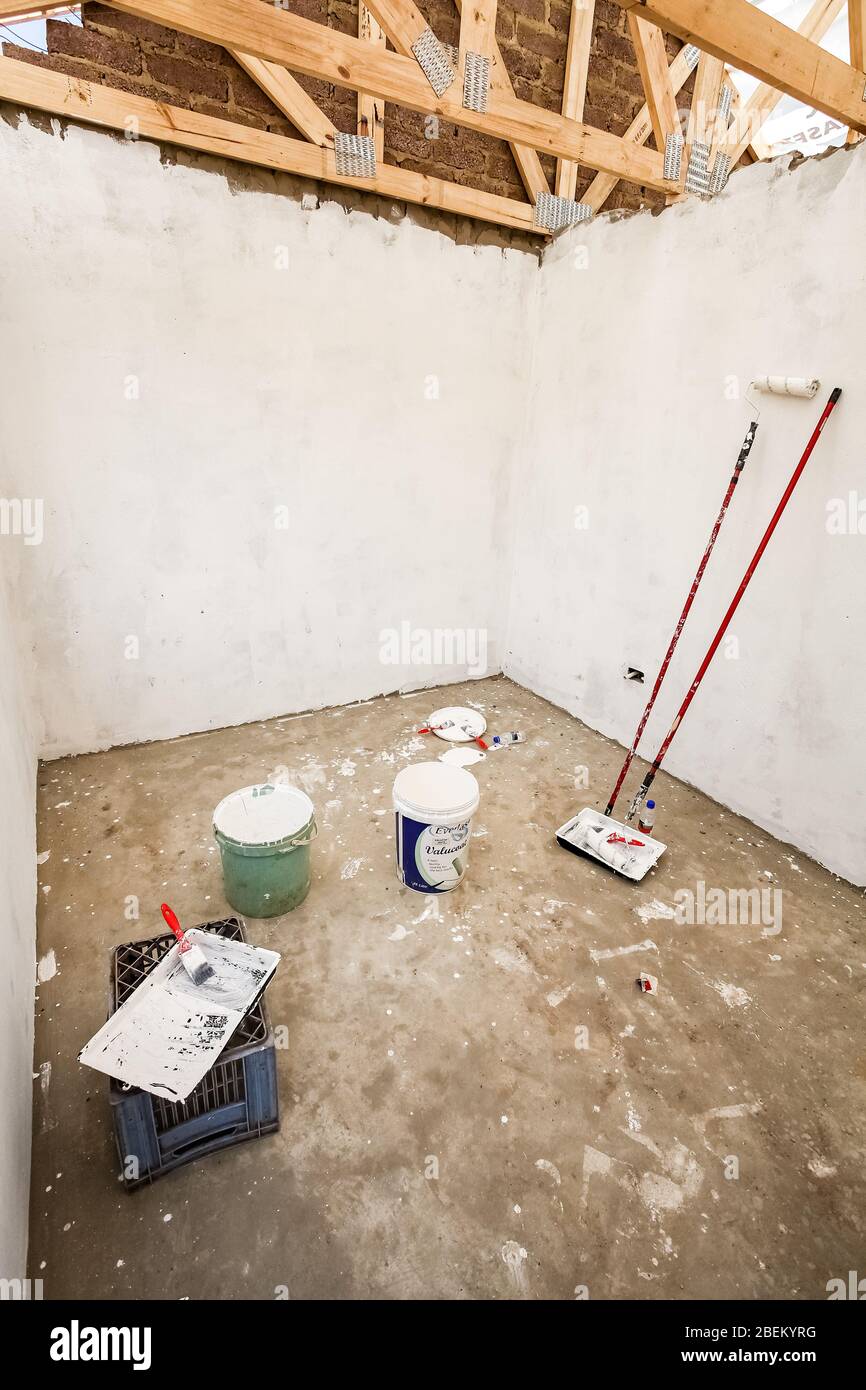 Interior of a poor house in africa hi-res stock photography and images ...