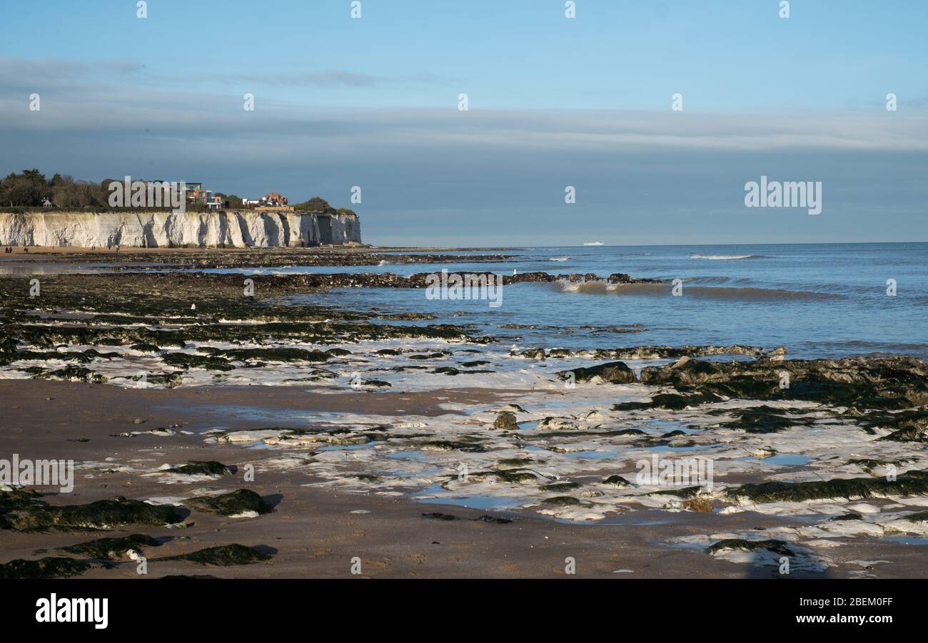 Chalk cliffs at Broadstairs, Isle of Thanet, east Kent Stock Photo - Alamy