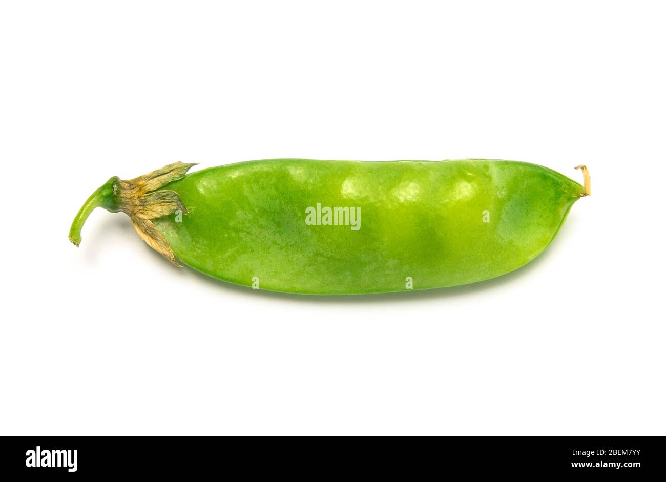 Green pea pod close up isolated on white Stock Photo - Alamy