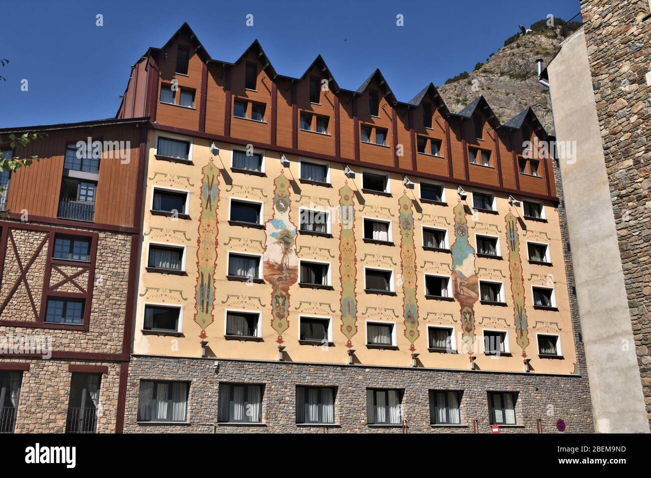Street with big building Stock Photo - Alamy