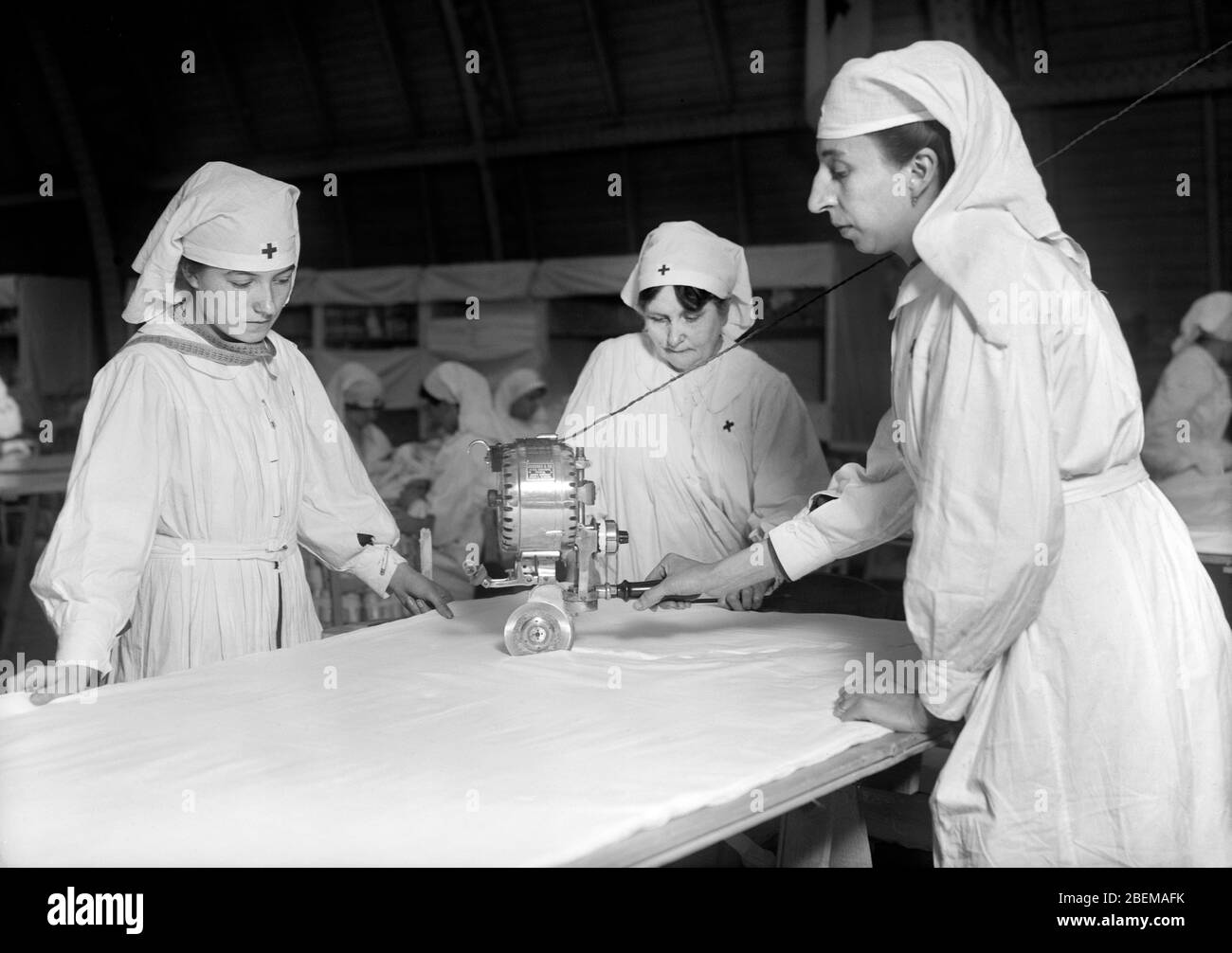 Group medical workers in Black and White Stock Photos & Images - Alamy