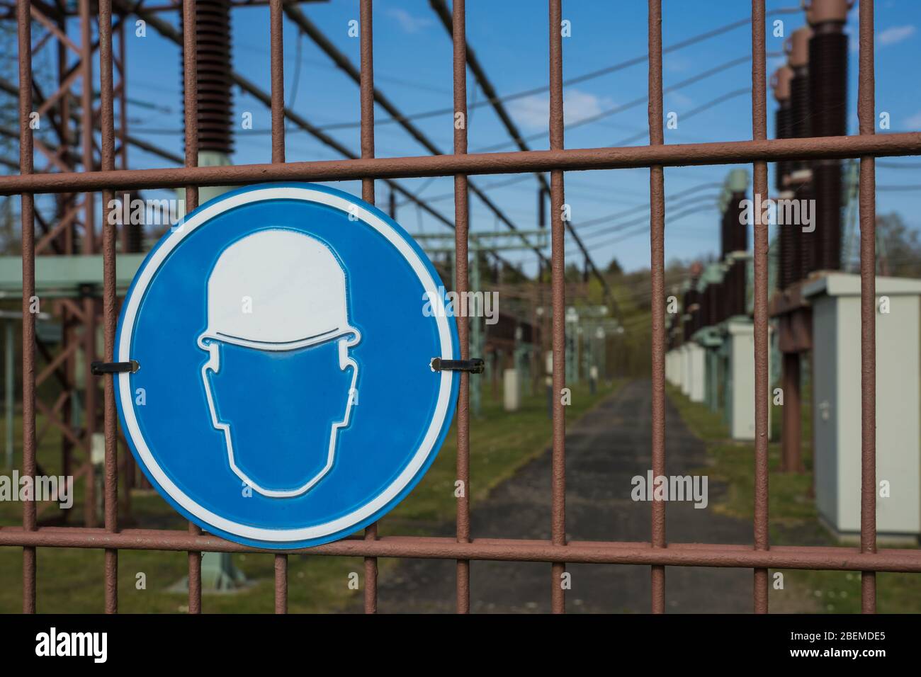 hard hat area sign Stock Photo - Alamy