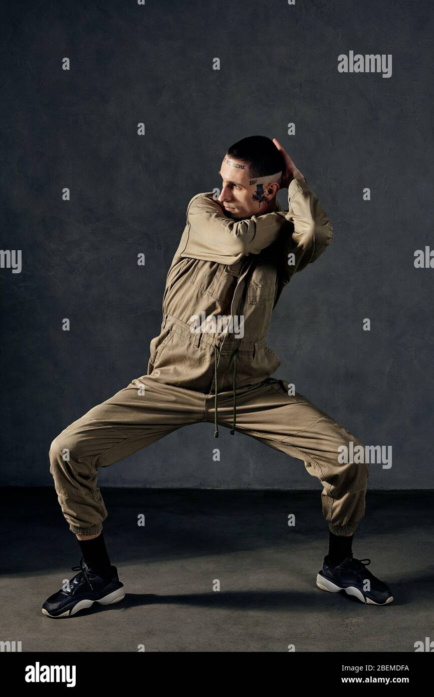 Modern performer tattooed body hi-res stock photography and images - Alamy