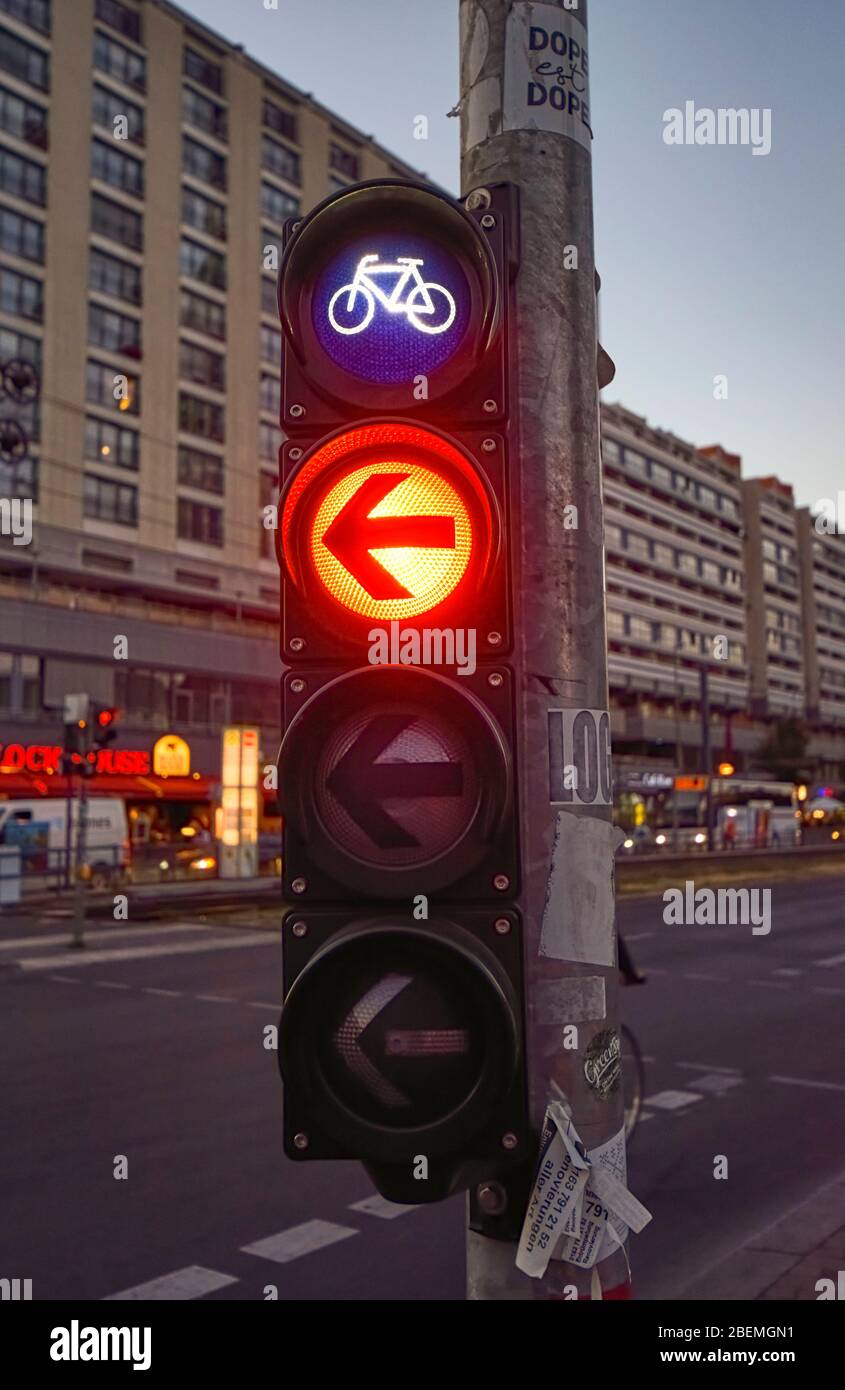 Light signaling system hi-res stock photography and images - Alamy