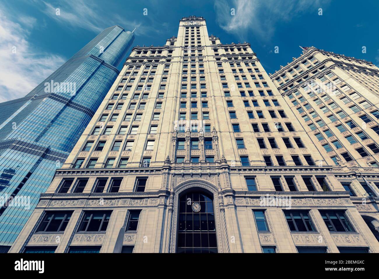 View of famous building in blue sky, Chicago, USA Stock Photo - Alamy