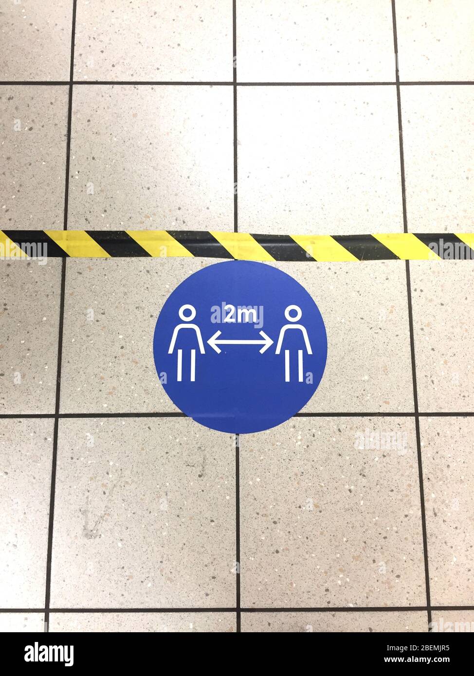 social distancing, London, UK - 4/13/2020: social distancing for ...