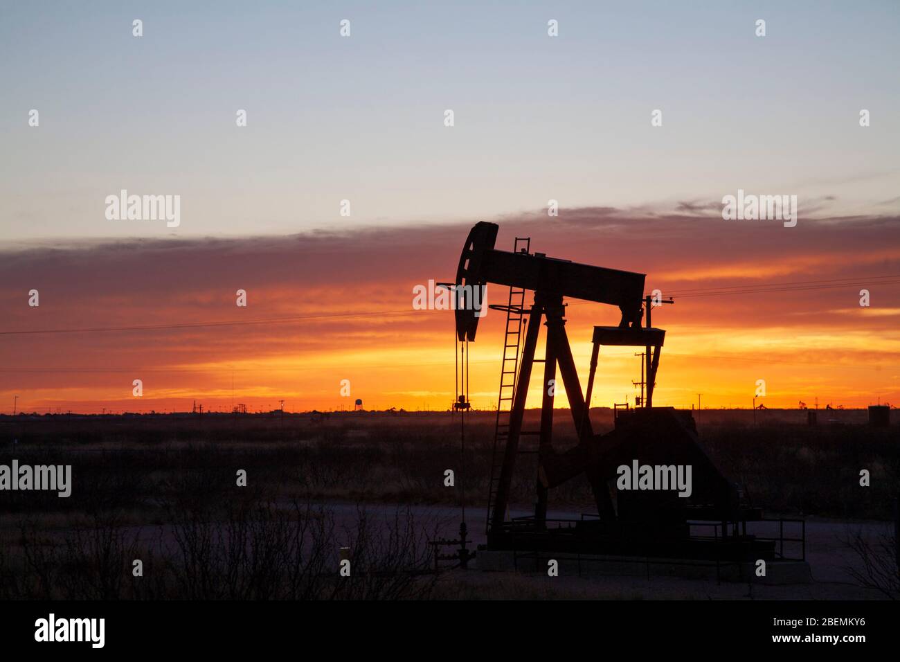 Permian Basin Oil Well High Resolution Stock Photography and Images - Alamy