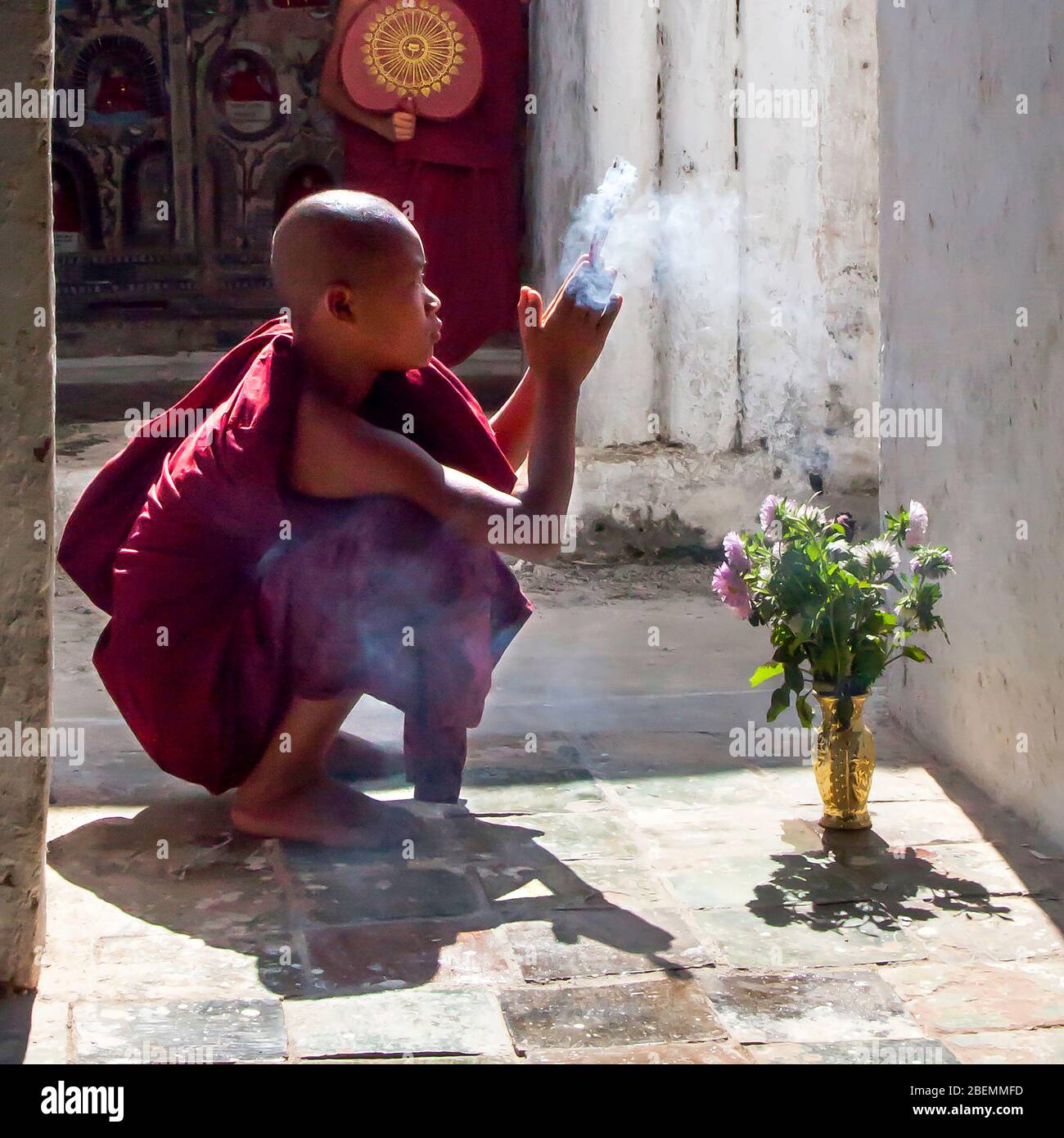 Burning monk hi-res stock photography and images - Alamy