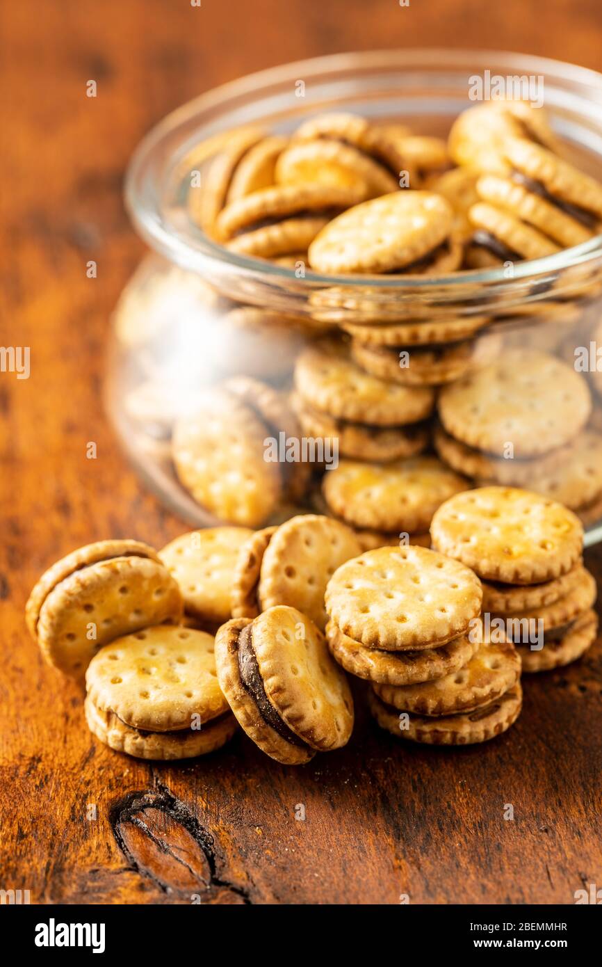 American sandwich cookie hi-res stock photography and images - Alamy