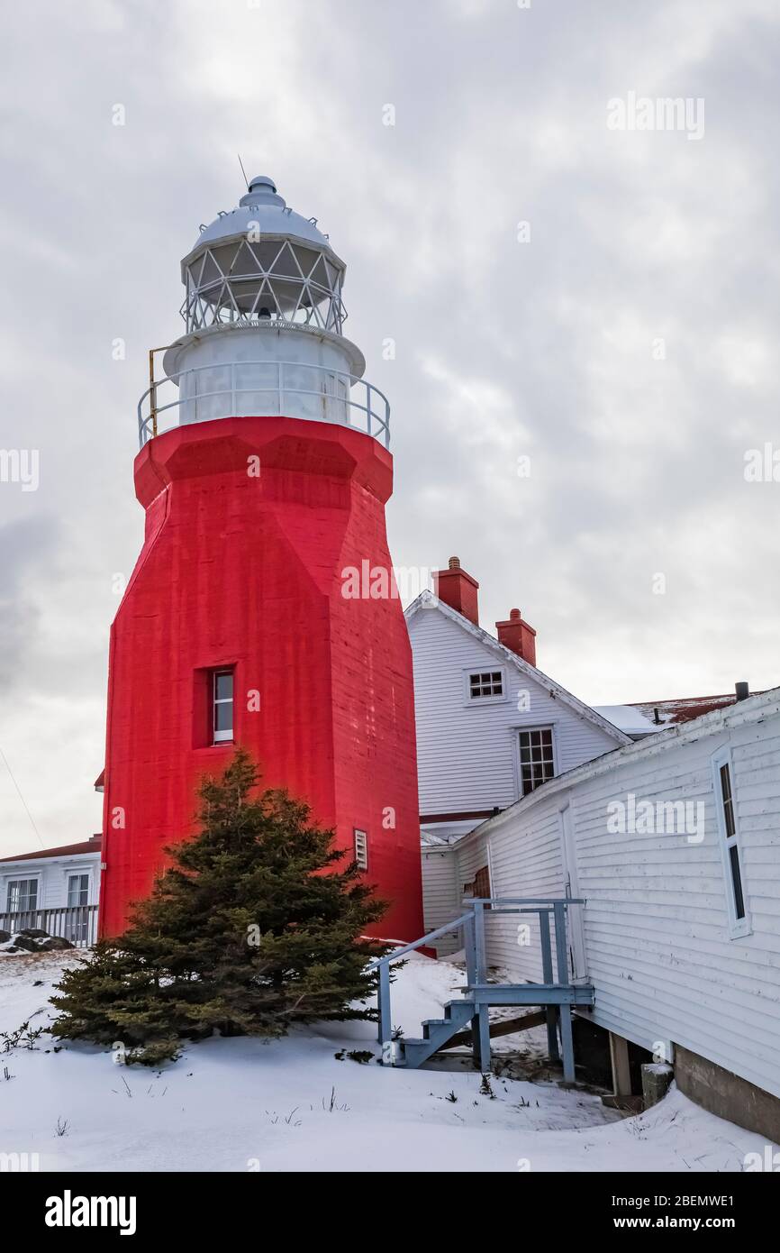 Long Point Lighthouse, a Heritage Lighthouse in Twillingate ...