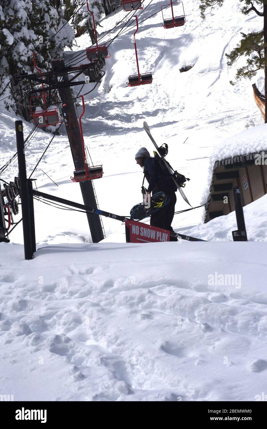 Mount waterman san gabriel mountains hi-res stock photography and ...
