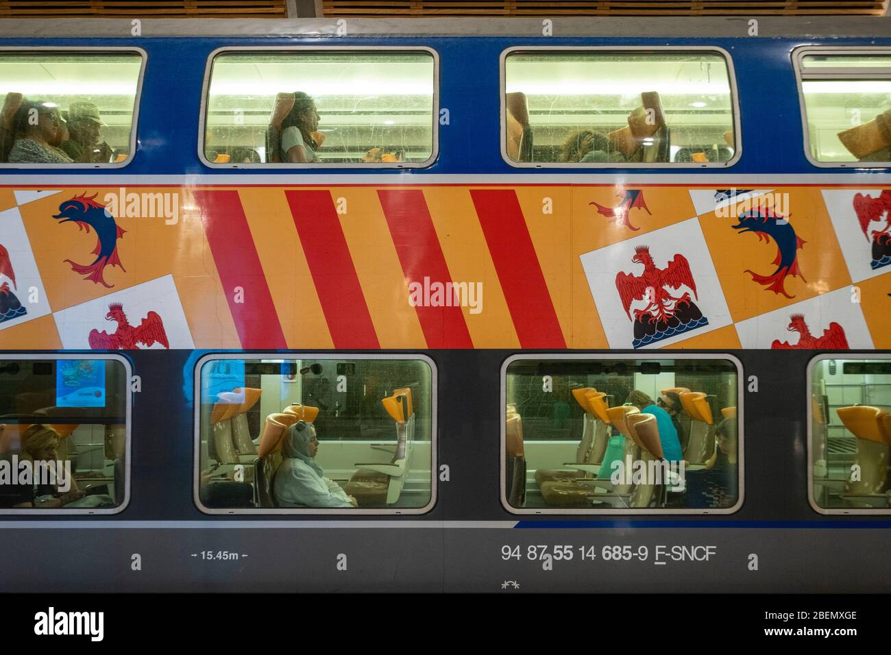 Double deck trains hi-res stock photography and images - Alamy