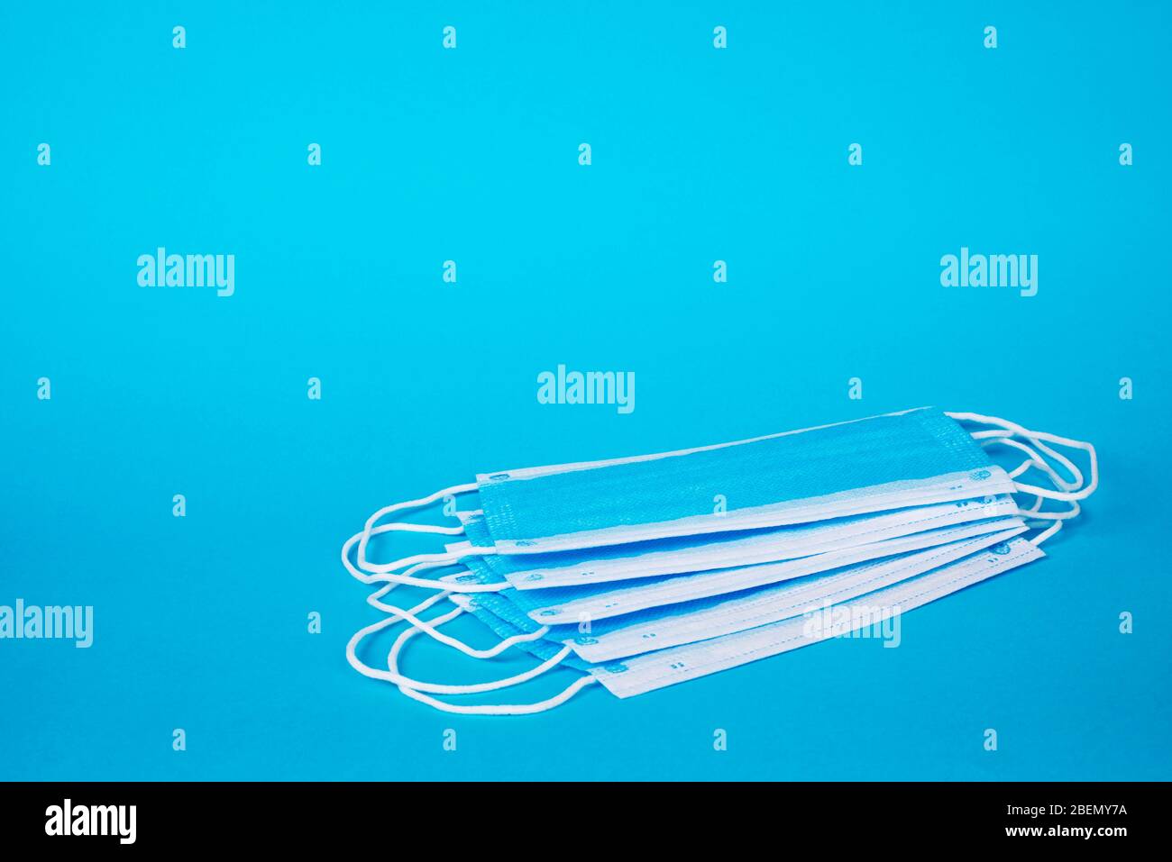 Loop masks hi-res stock photography and images - Alamy