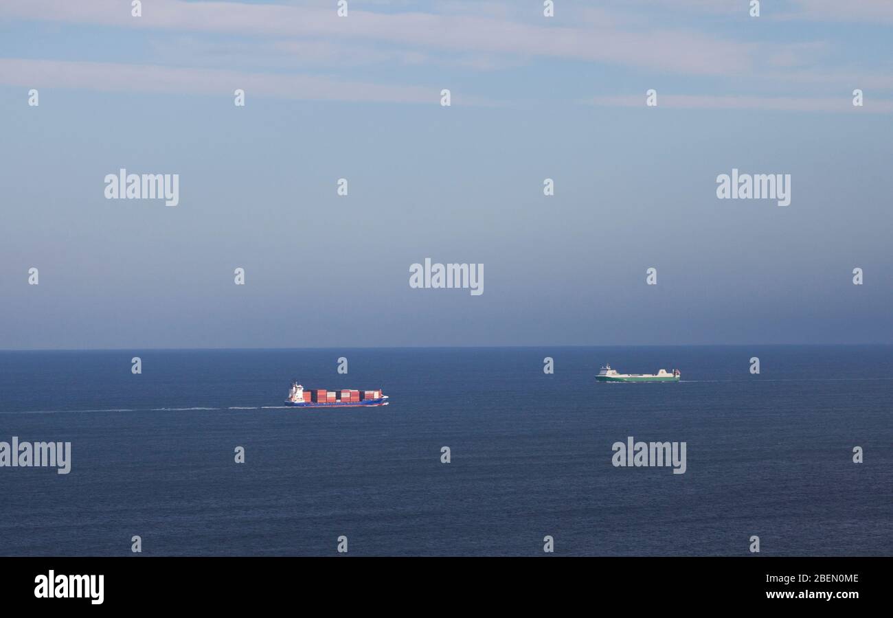 Ships off teesside hi-res stock photography and images - Alamy