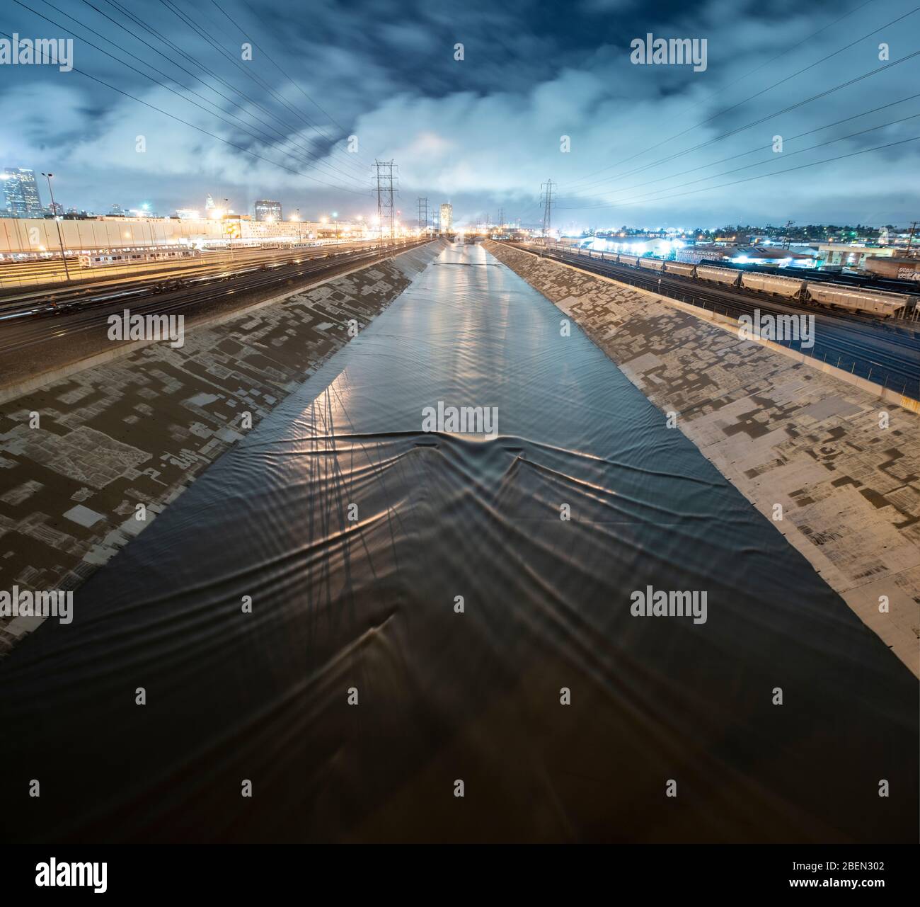 The Los Angeles River in Downtown LA Arts District Stock Photo - Alamy