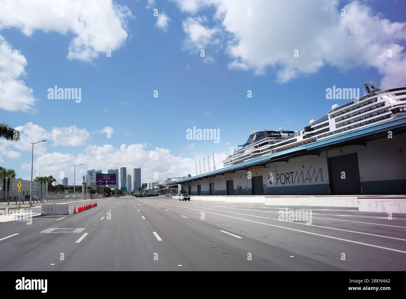 Empty port of miami hi-res stock photography and images - Alamy