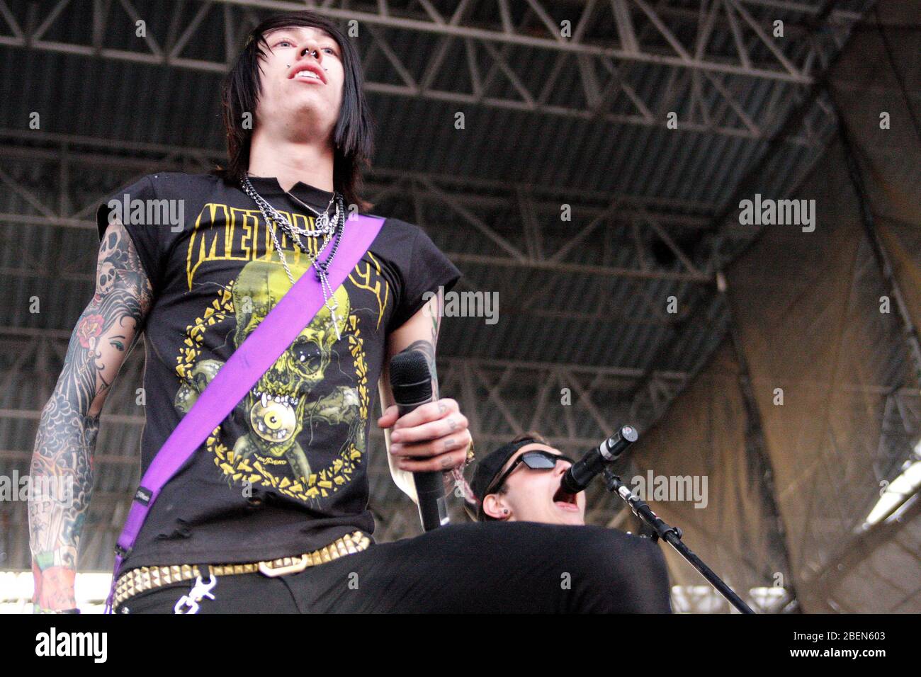 Trace cyrus hi-res stock photography and images - Alamy