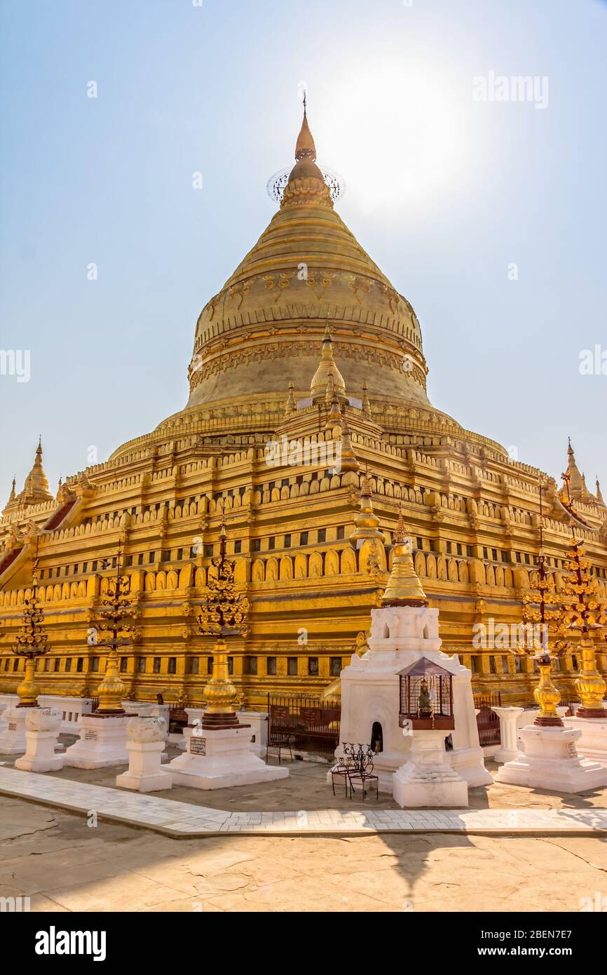 The Shwezigon Pagoda Stock Photo - Alamy