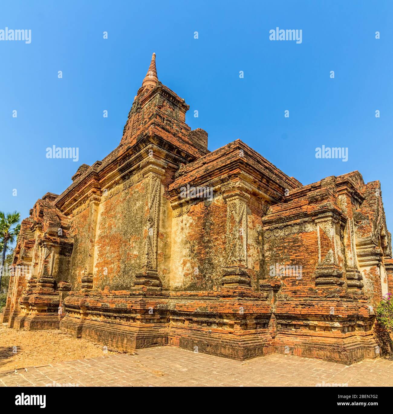 Myanmar burma gubyaukgyi bagan hi-res stock photography and images - Alamy