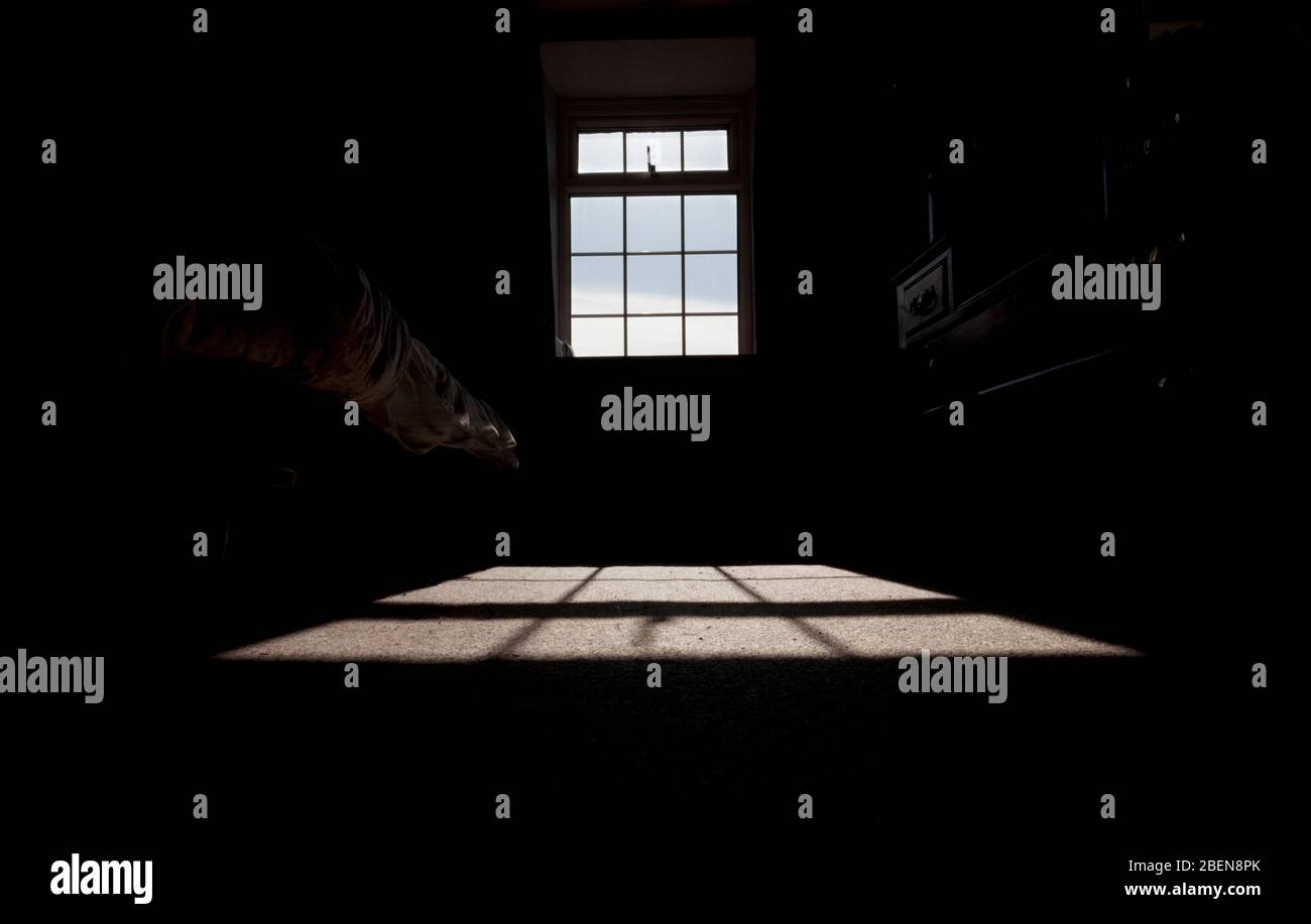 Light coming through a window hi-res stock photography and images - Alamy