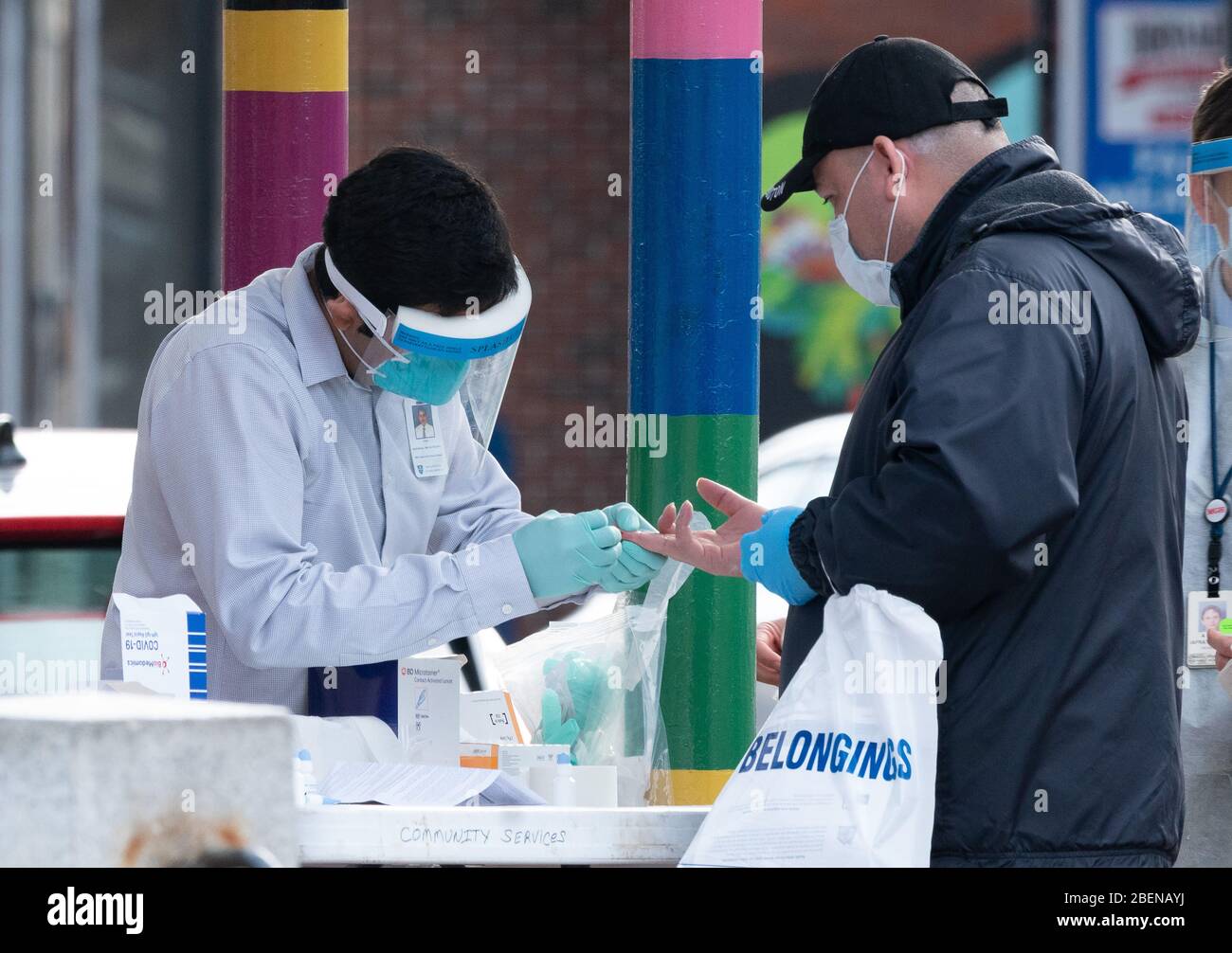 Fingerstick usa covid hi-res stock photography and images - Alamy