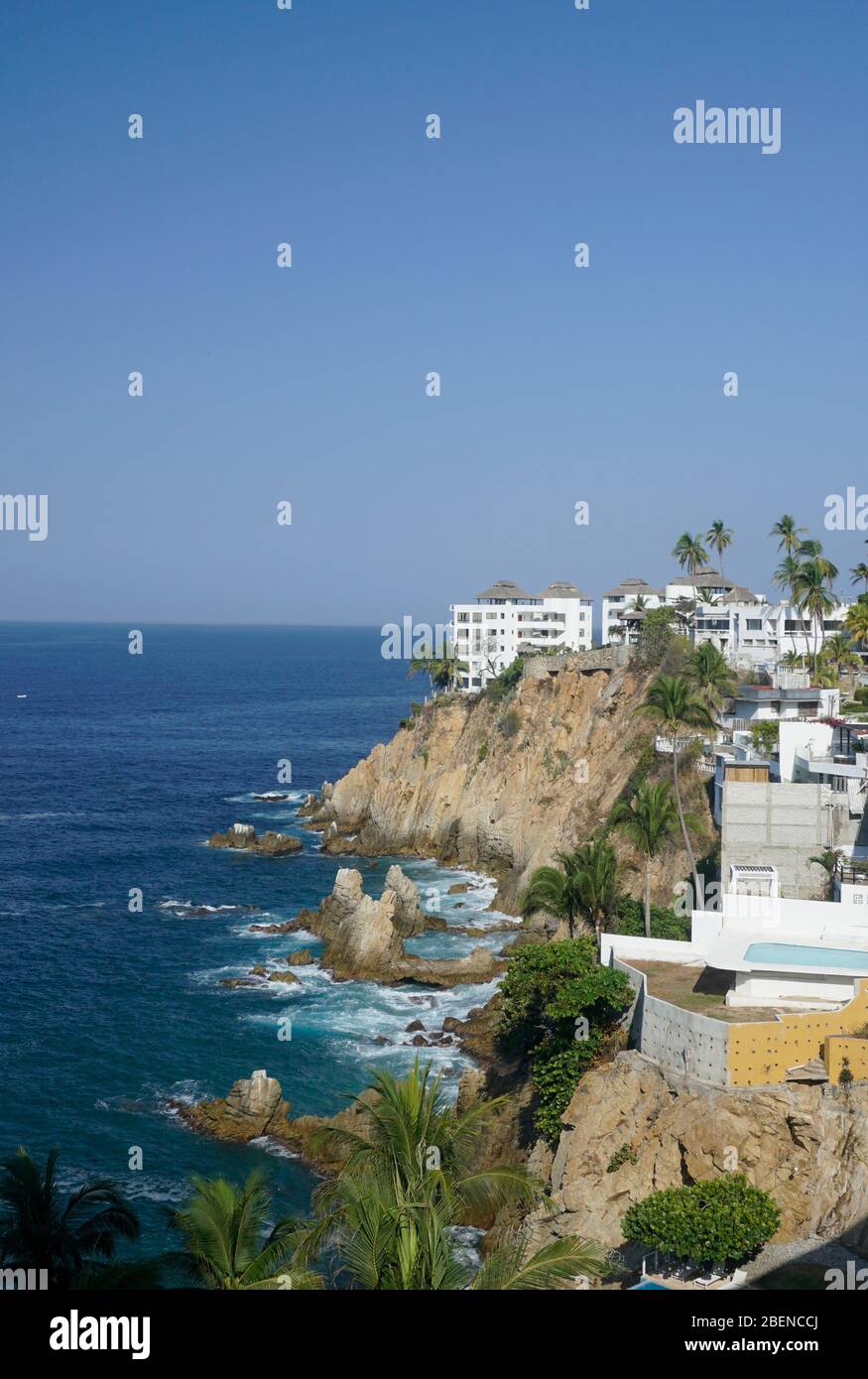 Rocky outcrops in the Pacific Ocean of the coast of Acapulco, Mexico ...