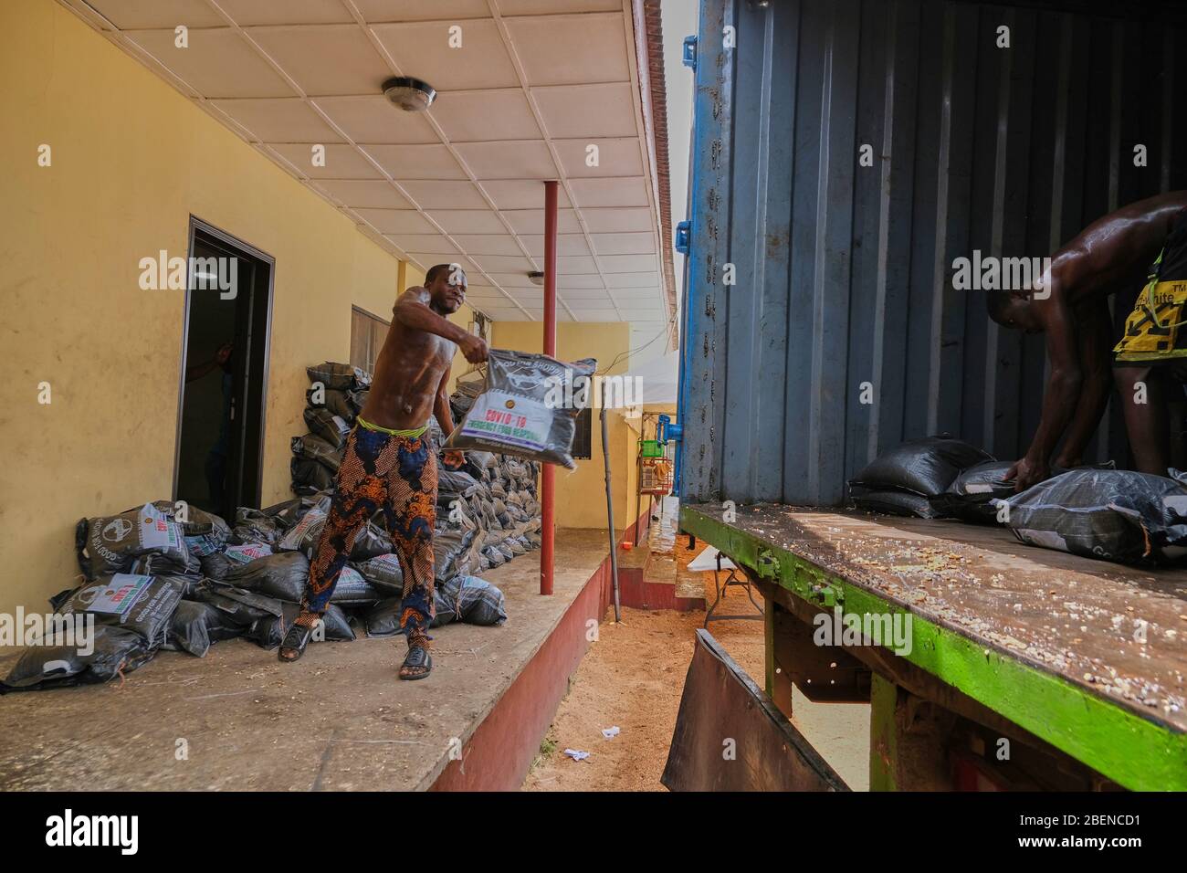 Nigeria workers hi-res stock photography and images - Alamy