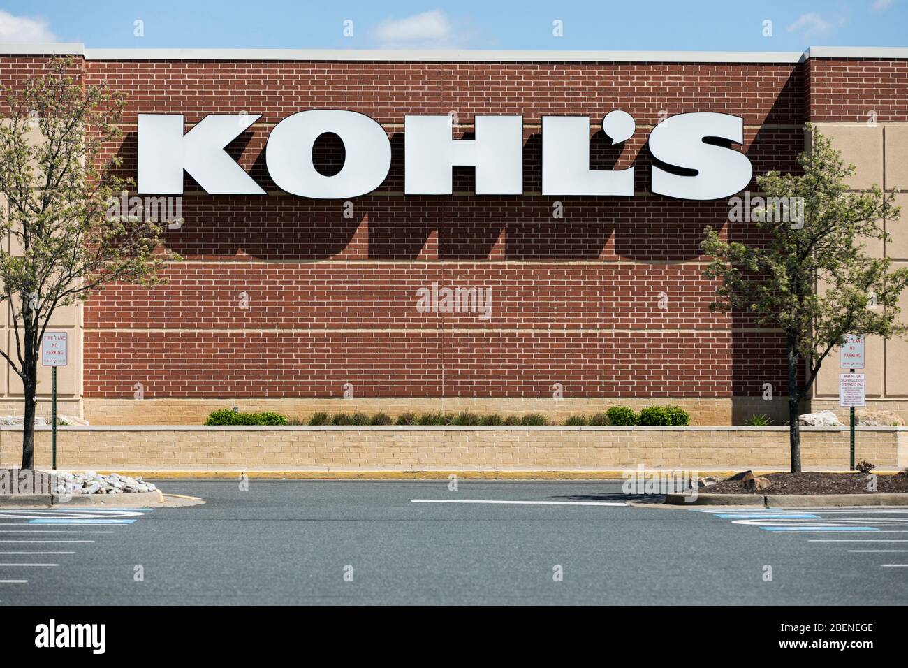 Kohls banner hi-res stock photography and images - Alamy