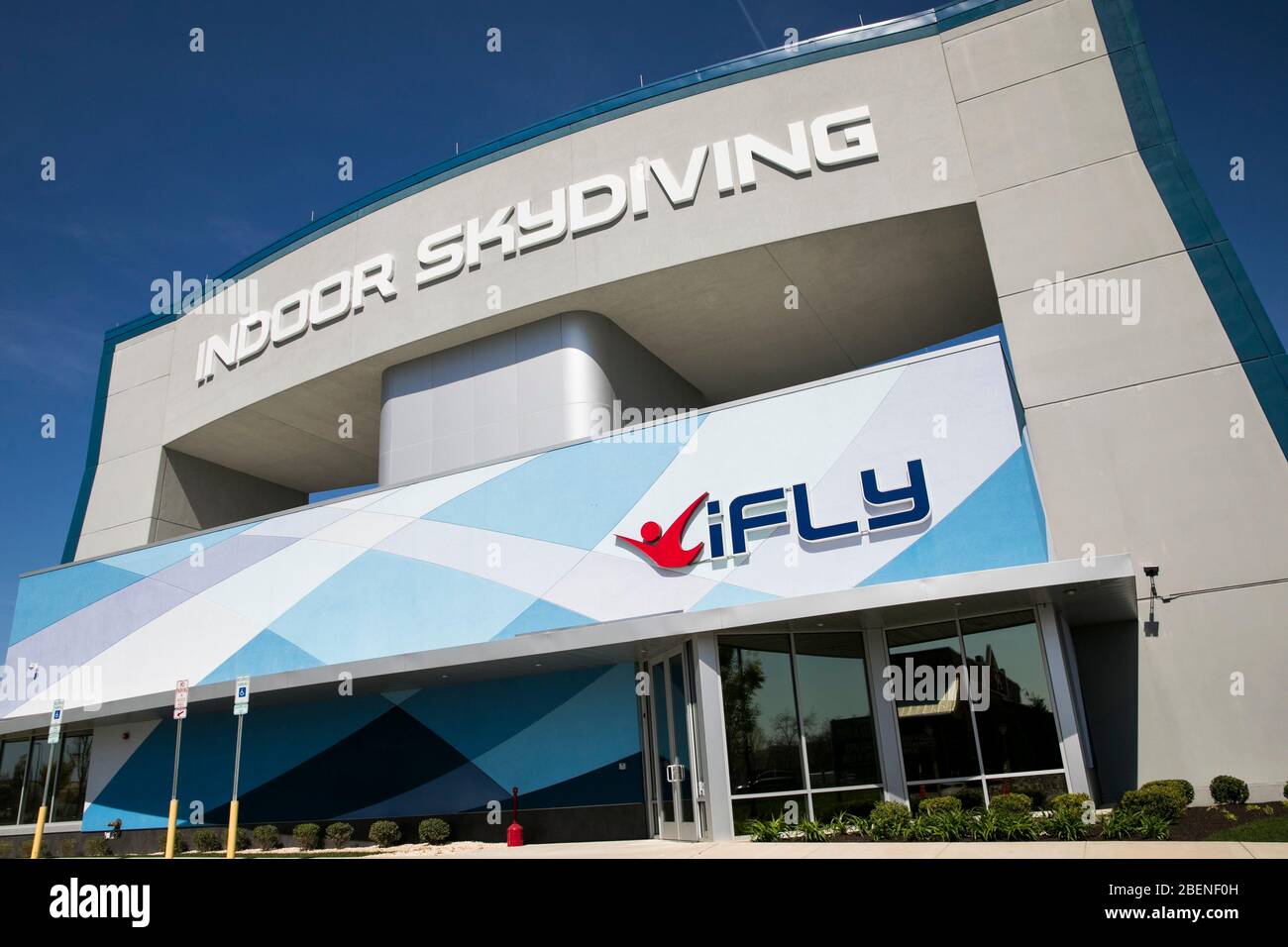 Indoor skydiving baltimore hi-res stock photography and images - Alamy