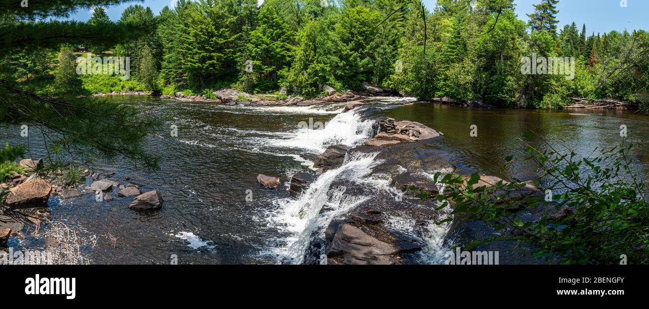 Cedars mill trail hi-res stock photography and images - Alamy