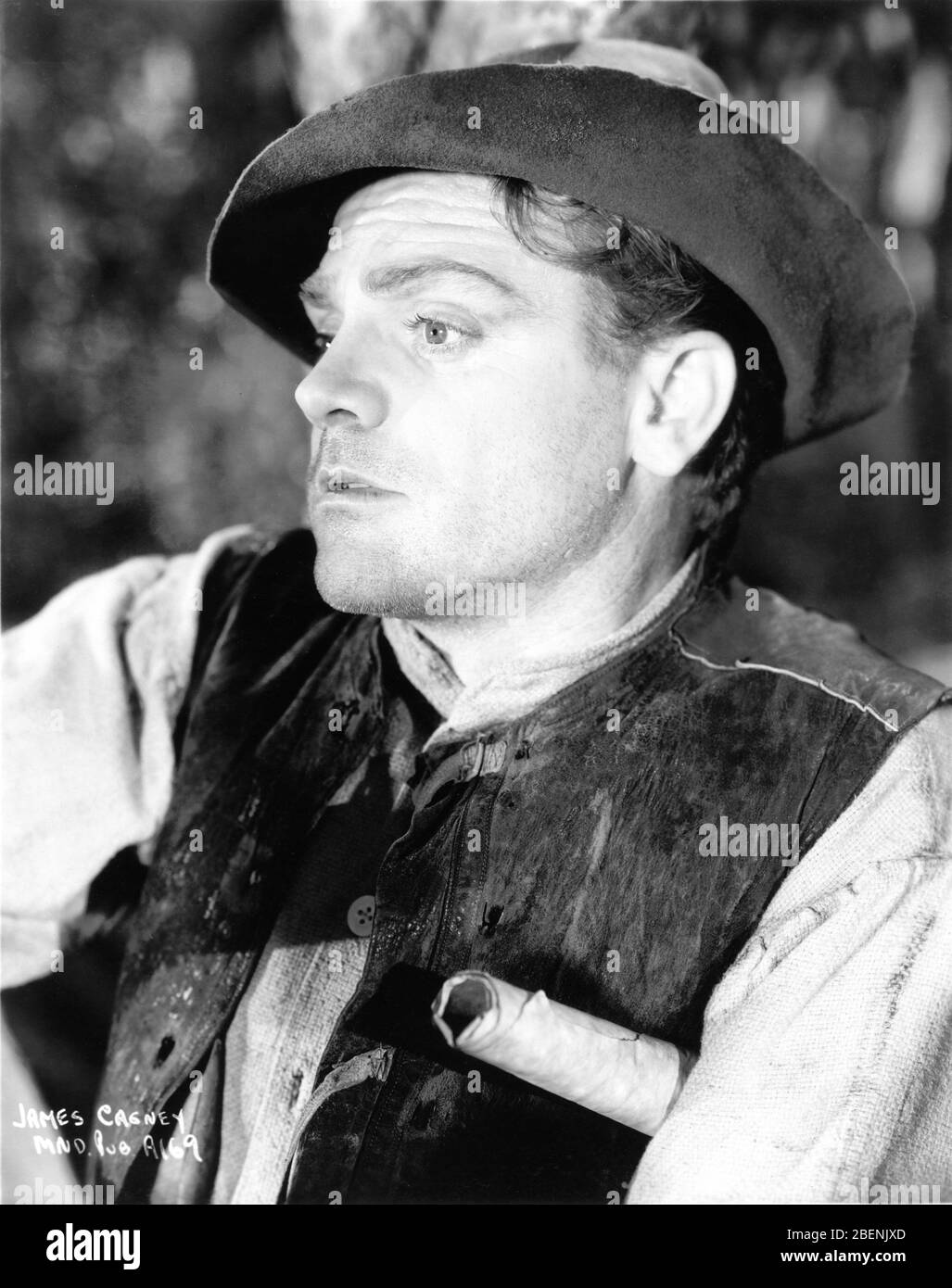 JAMES CAGNEY Portrait as Bottom the Weaver in A MIDSUMMER NIGHT'S DREAM ...