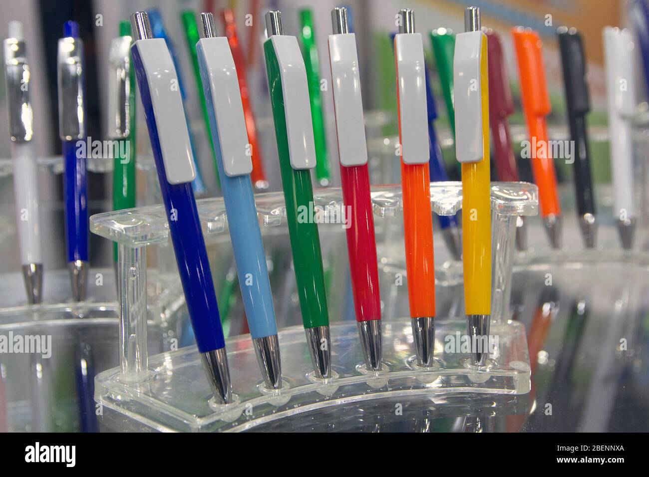 Tray of pens hi-res stock photography and images - Alamy