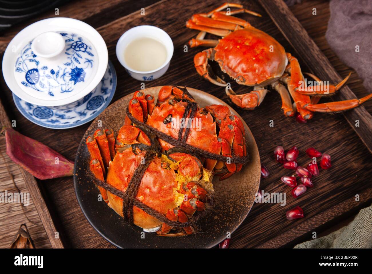 Steamed crabs on the tray Stock Photo - Alamy