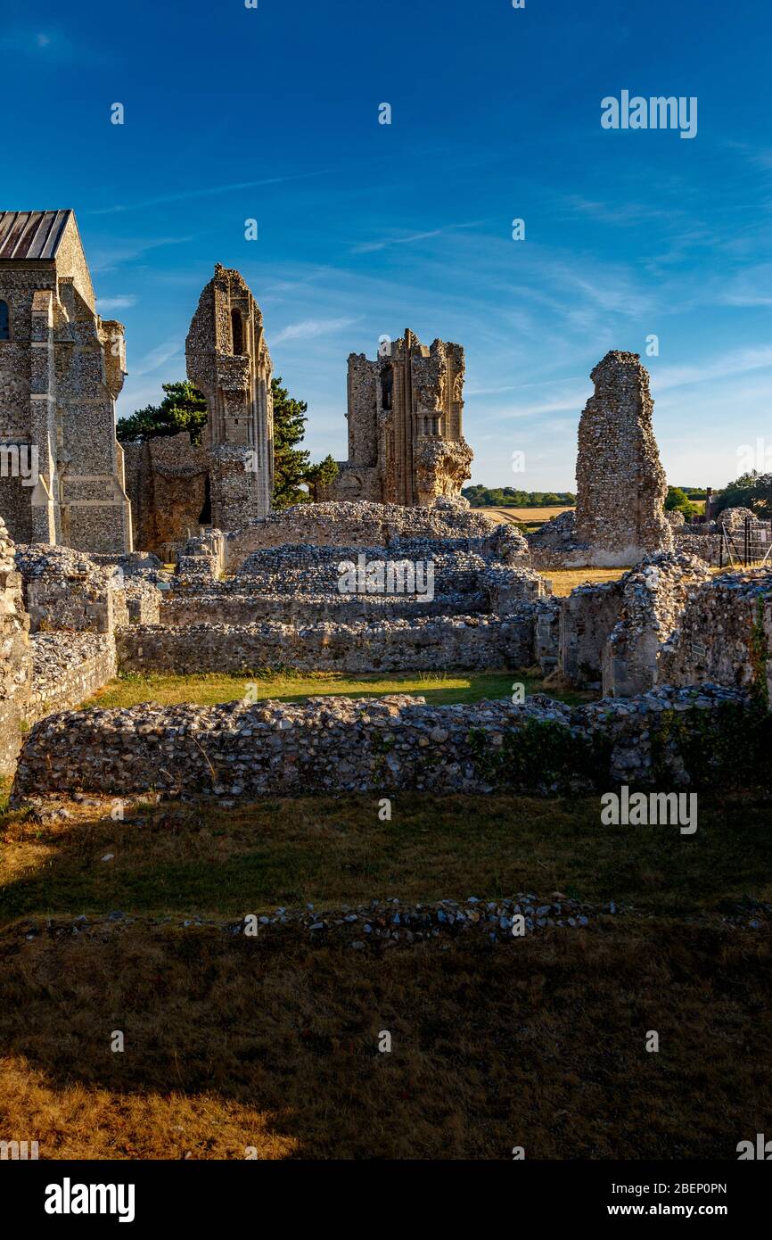 13th century priory hi-res stock photography and images - Alamy