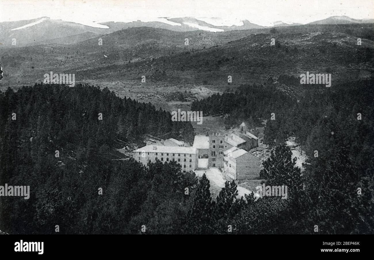 Vue de l'ermitage Notre dame de Font-Romeu das les Pyrenees Orientales ...