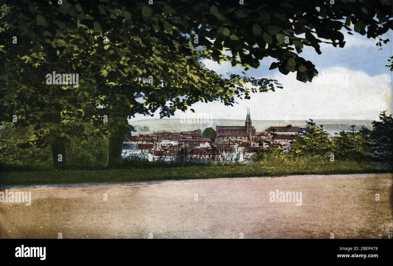 Vue sur la ville de Esch-sur-Alzette au Luxembourg (Esch-Uelzecht ...