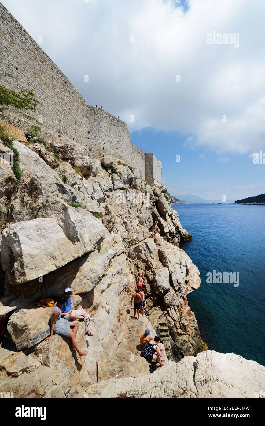 Tourism dubrovnik hi-res stock photography and images - Alamy