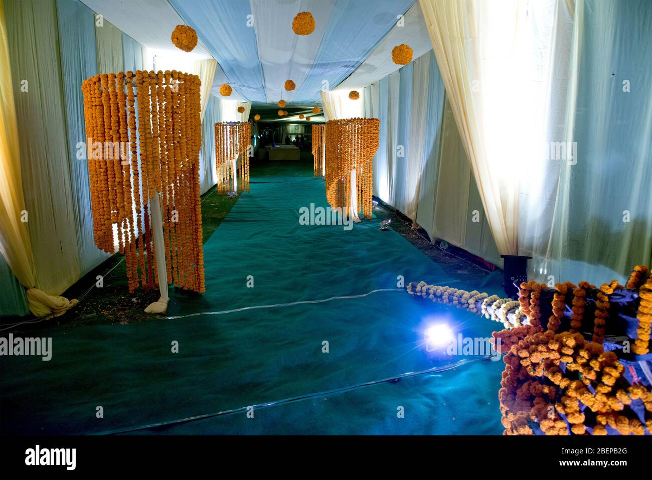 The Beautiful Decorations cultural program, Wedding Decorations, props ...
