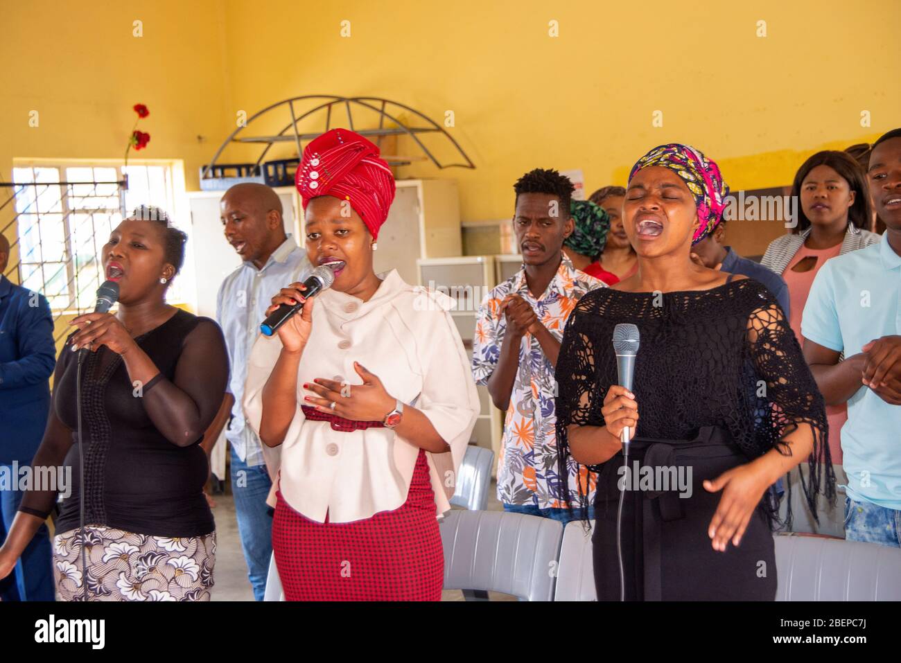 Black women at church hi-res stock photography and images - Alamy