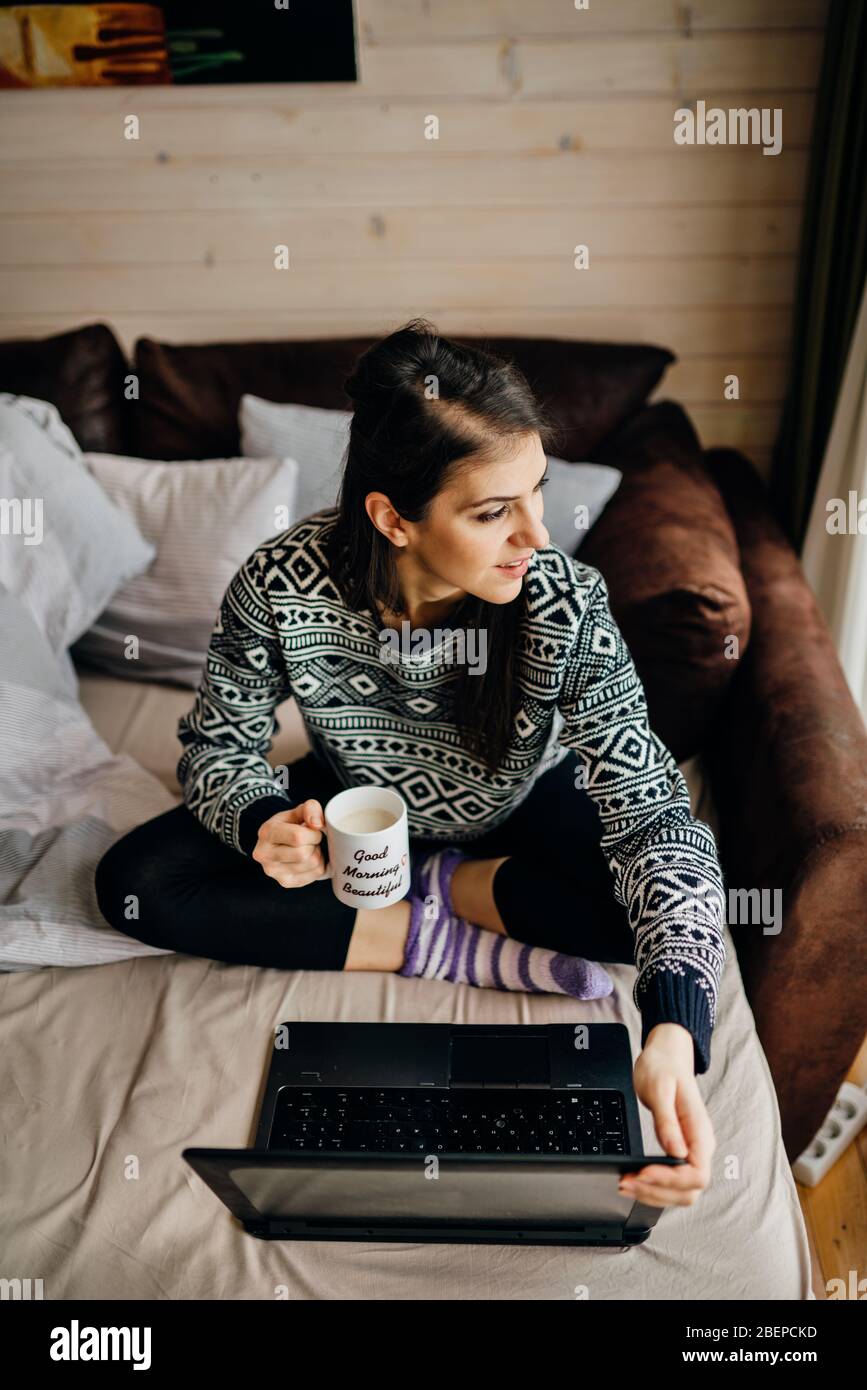 Office routine hi-res stock photography and images - Alamy