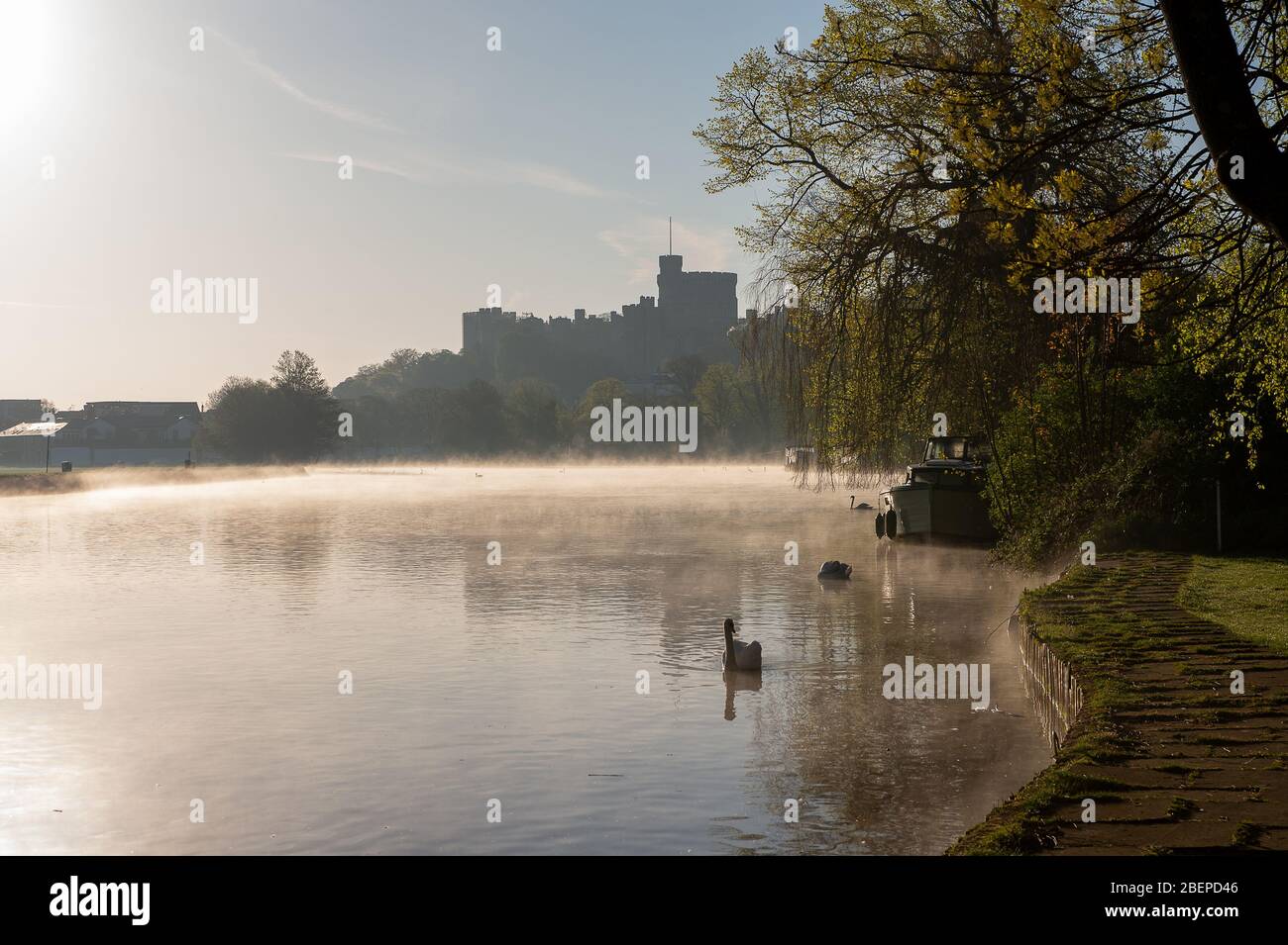 Windsor castle spring night hi-res stock photography and images - Alamy