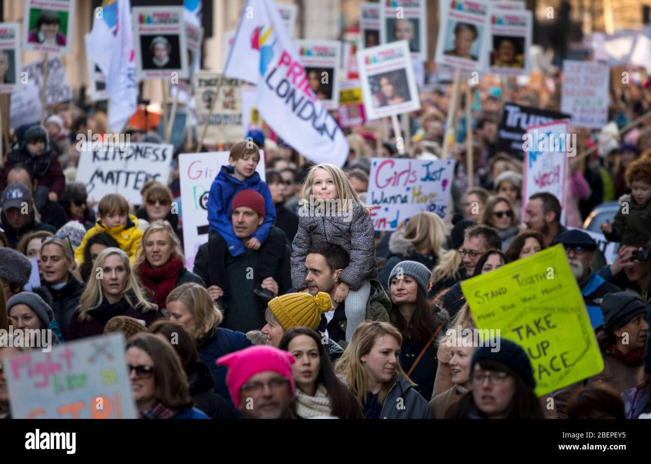 Womens march crowd hi-res stock photography and images - Alamy