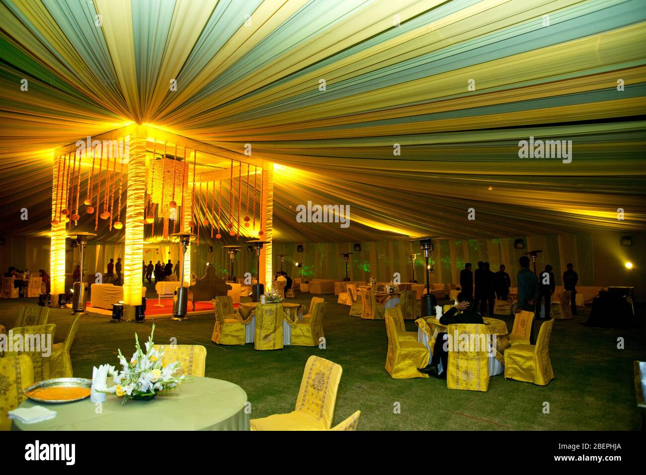 The Beautiful Decorations cultural program, Wedding Decorations, props ...