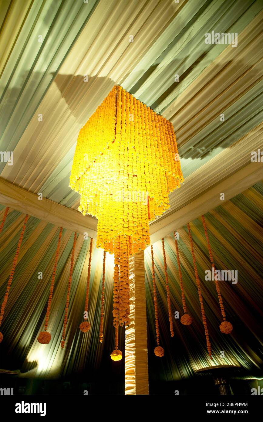 The Beautiful Decorations cultural program, Wedding Decorations, props ...